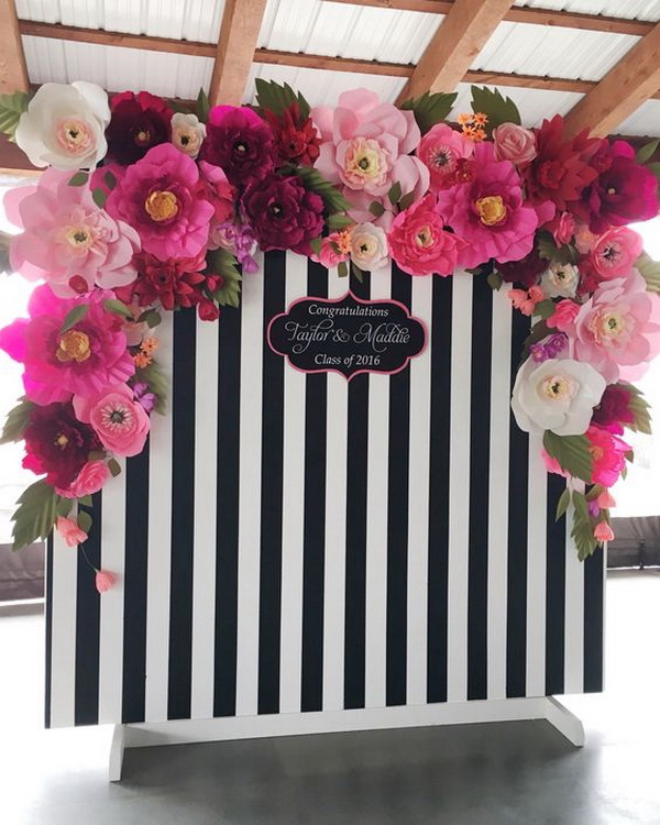 Pretty Photo Booth Backdrop Ideas With Lots Of Tutorials Listing More